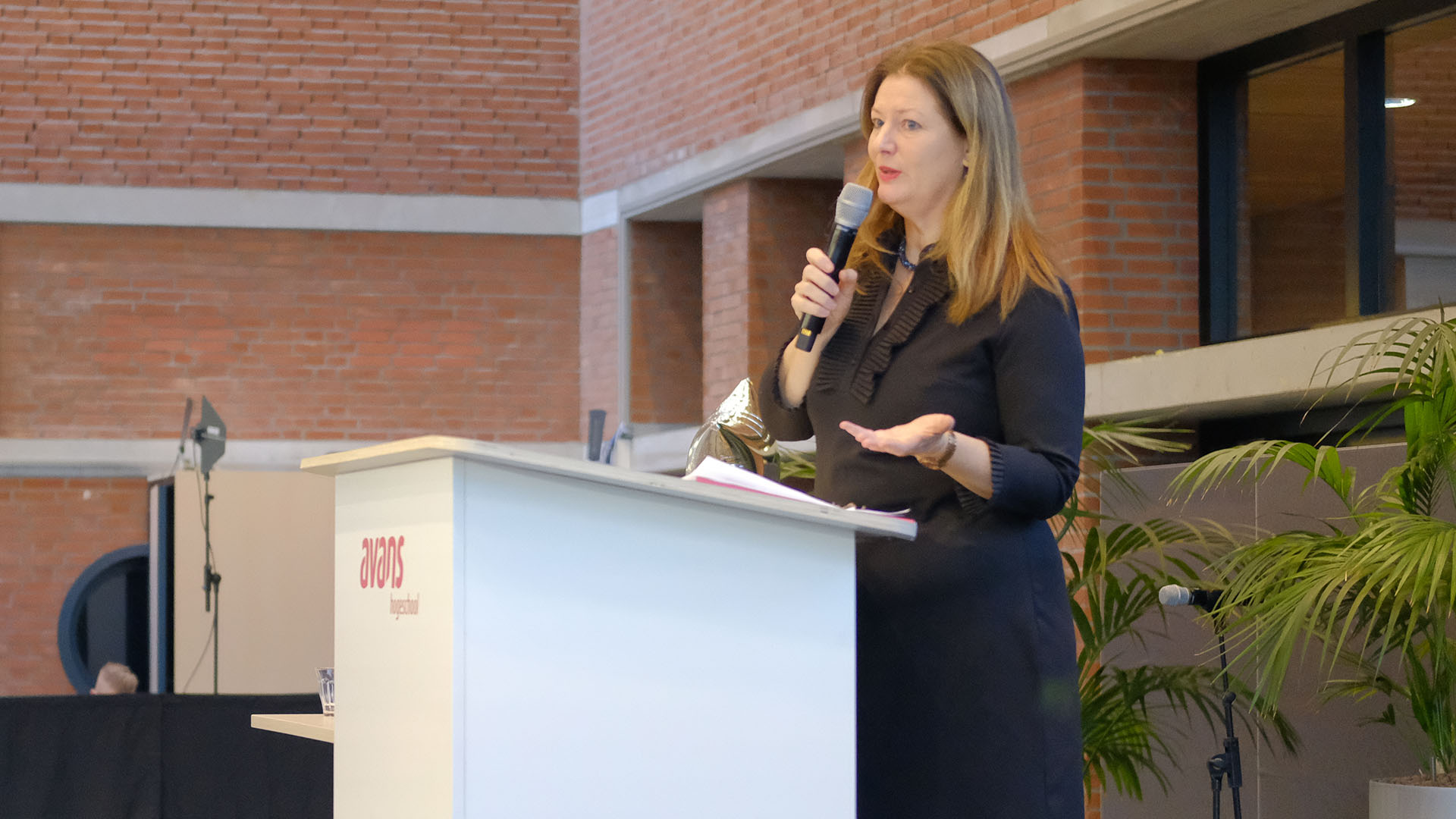 ‘Wij hebben een surveillancestaat gebouwd’ - Punt.