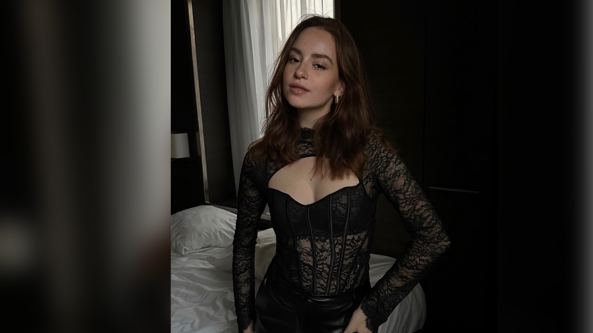 Avansstudent Selina maakt kans op titel 'FHM Buurmeisje 2023' - Punt.