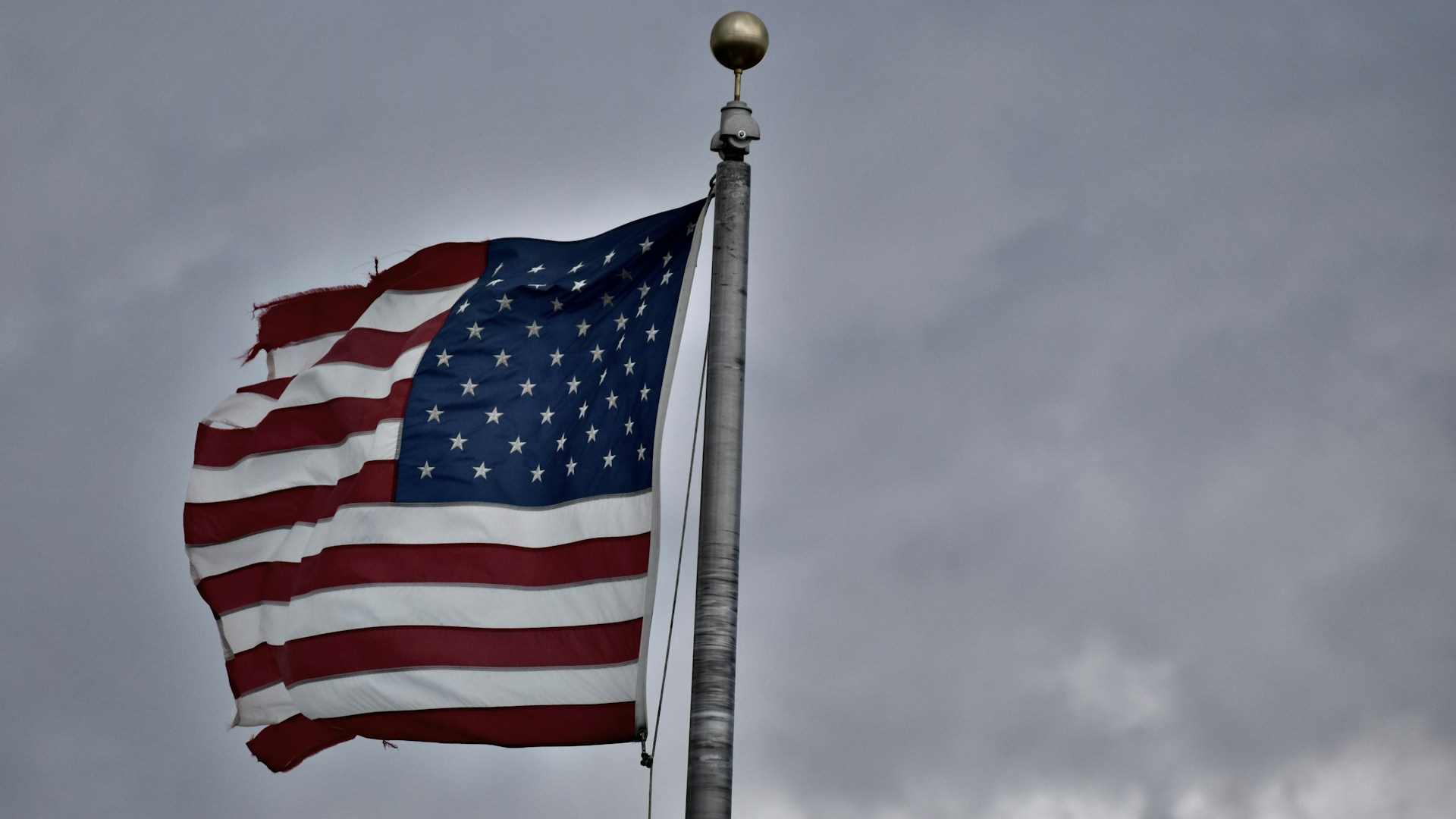 Biden probeert opnieuw de studieschuld van miljoenen Amerikanen te ...