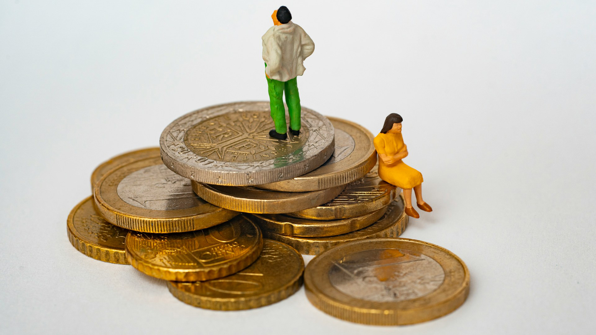 Vakbonden eisen 6 procent meer loon voor universitair personeel - Punt.